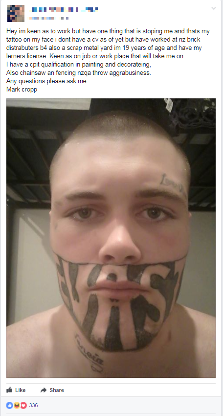 Từ thất nghiệp, chàng trai với hình xăm "Devast8" trên mặt được vô số ...